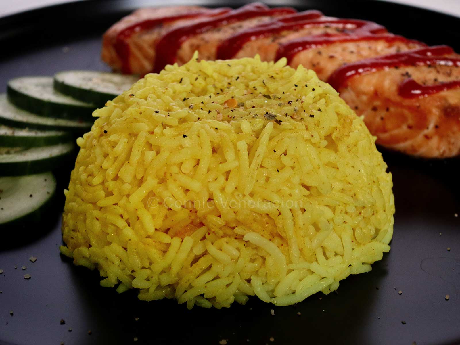 Indonesian yellow rice (nasi kuning)