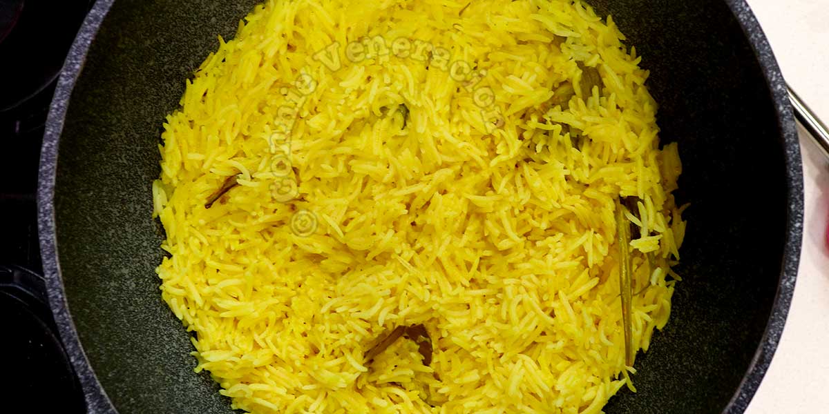Indonesian yellow rice (nasi kuning)